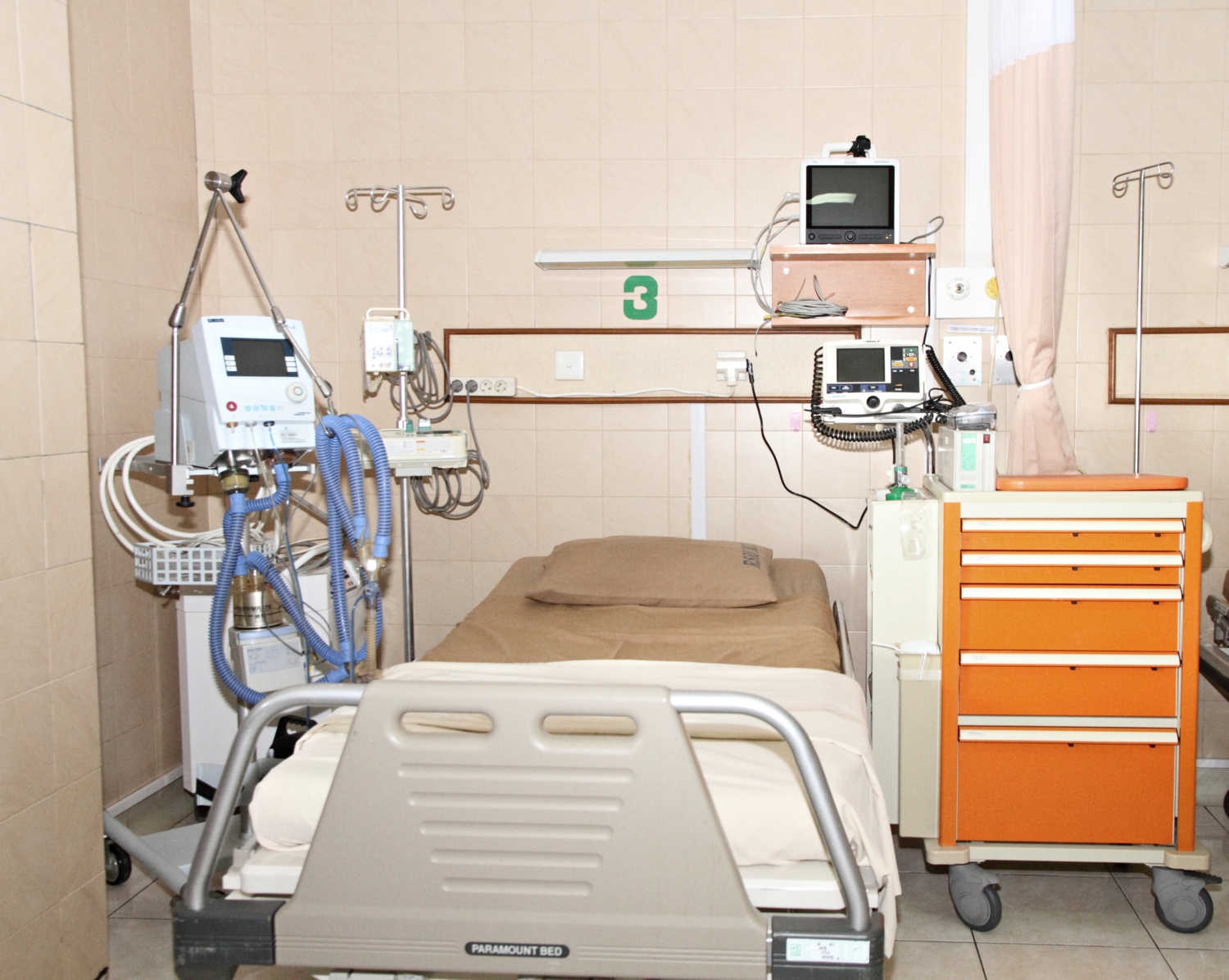 Instalasi Perawatan Intensif – RS. Restu Ibu Balikpapan